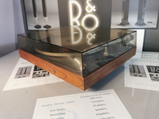 BEOGRAM 1000 TURNTABLE - Quality Dream Audio