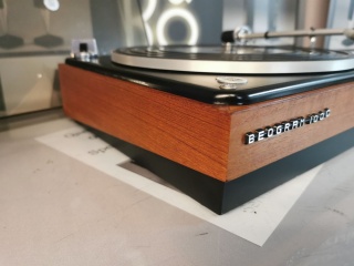 BEOGRAM 1000 TURNTABLE - Quality Dream Audio