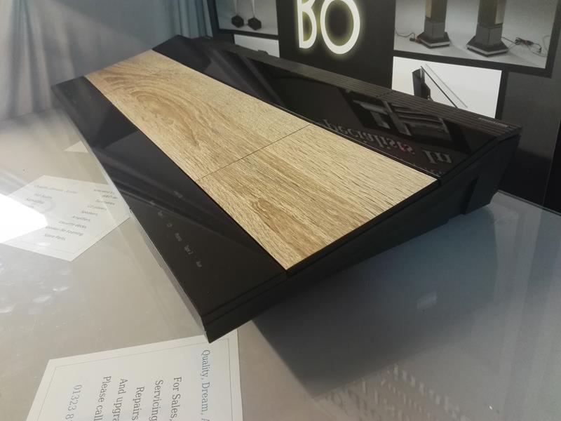 BEOCENTER 8000 - Quality Dream Audio