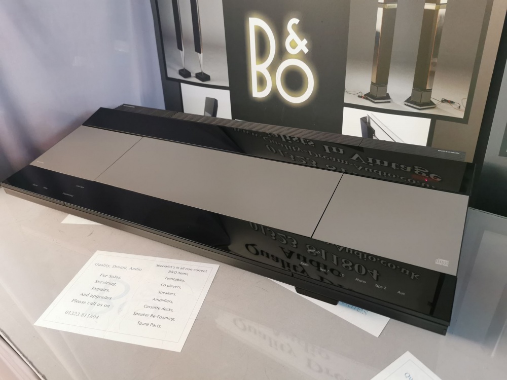 BEOCENTER 8000 - Quality Dream Audio