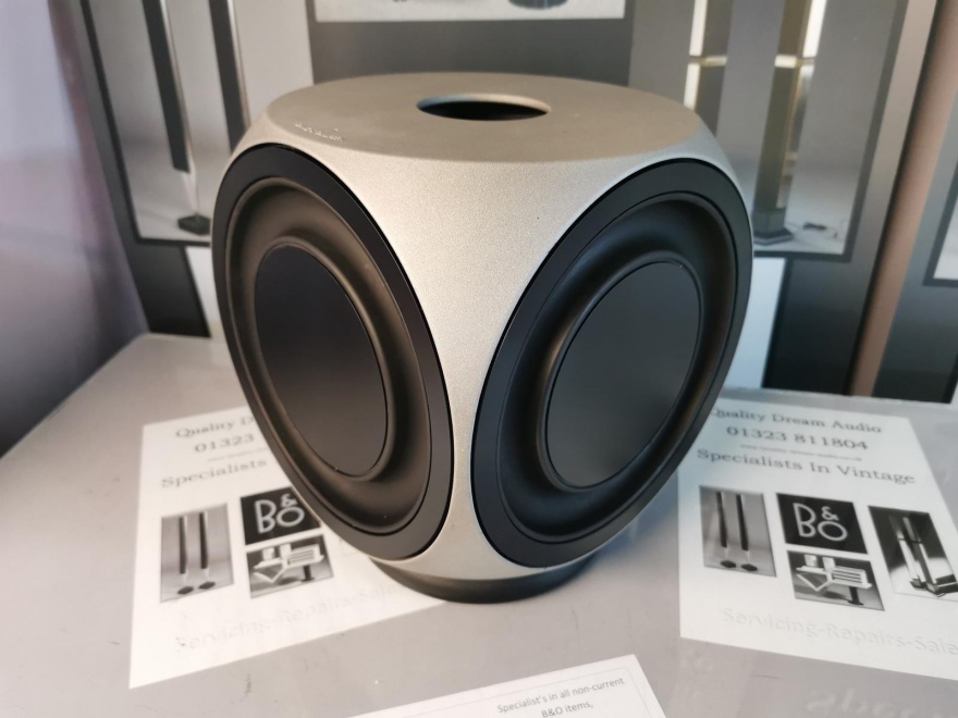 BEOLAB 2 SUBWHOOFER - Quality Dream Audio