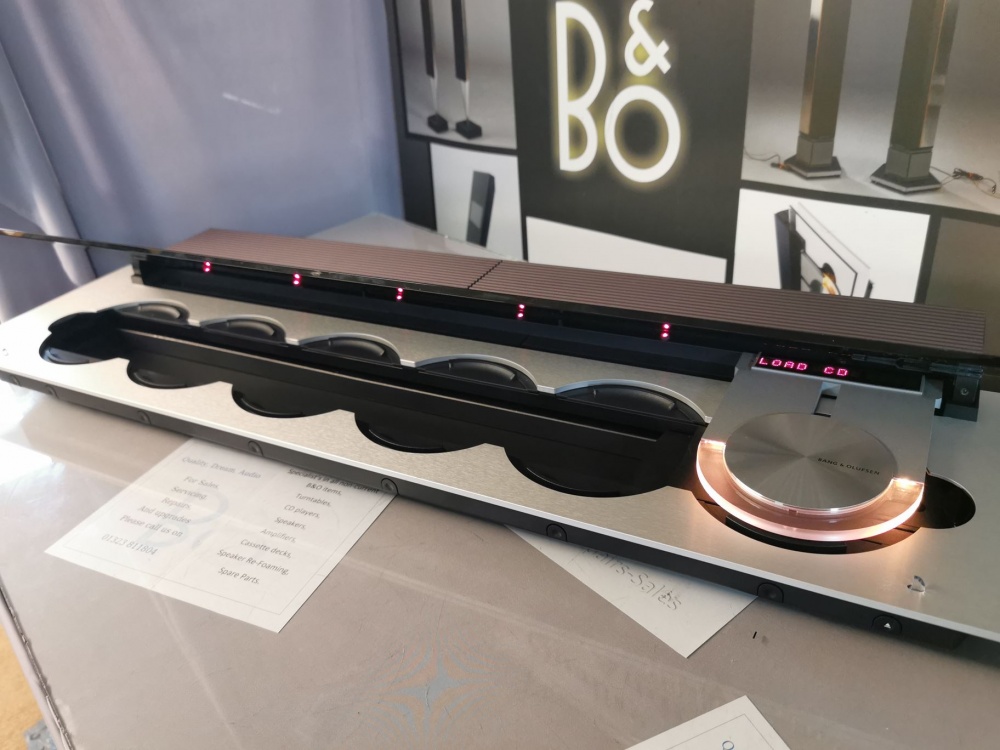 BEOSOUND 9000 - Quality Dream Audio