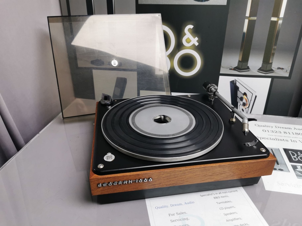 BEOGRAM 1000 TURNTABLE - Quality Dream Audio