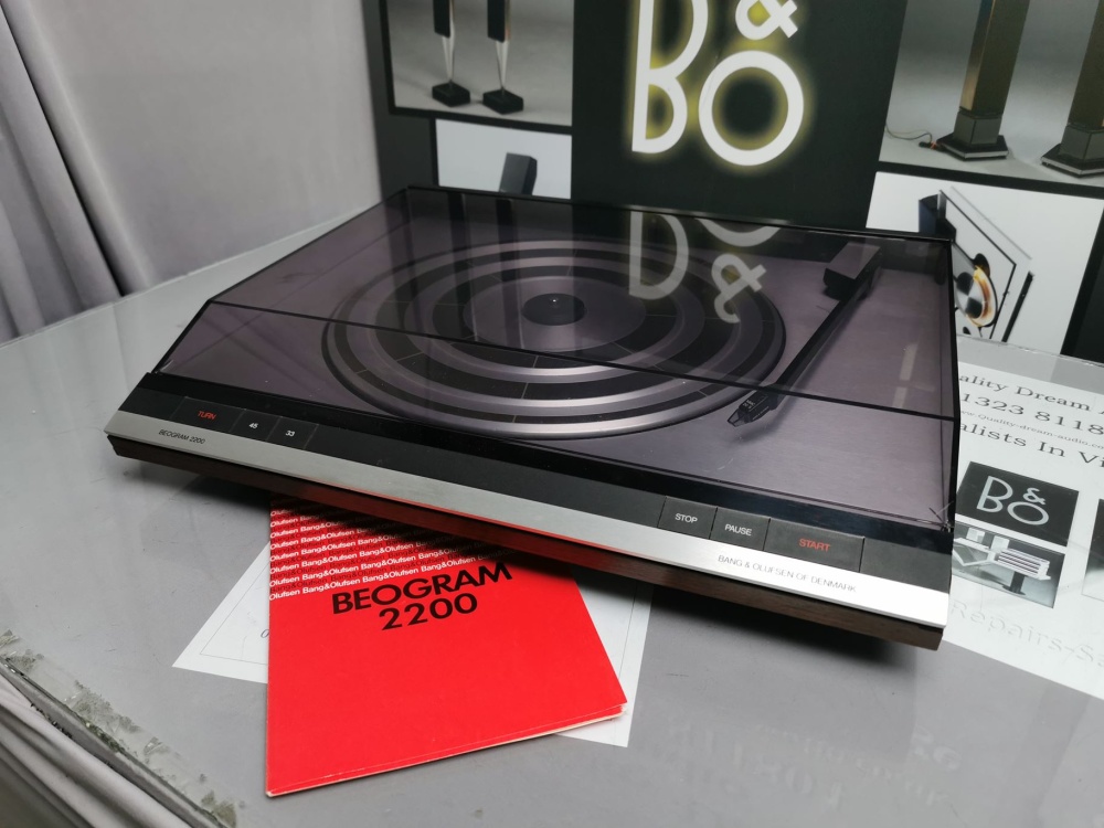 BEOGRAM 2200 TURNTABLE - Quality Dream Audio