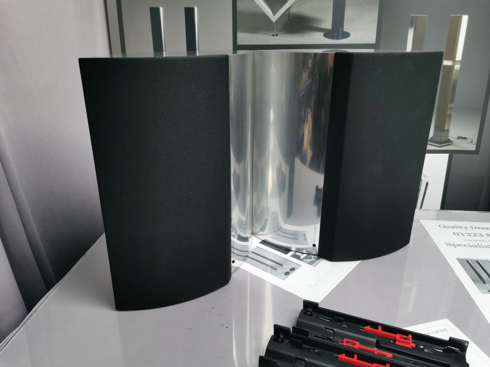BEOLAB 4000 ACTIVE SPEAKERS - Quality Dream Audio