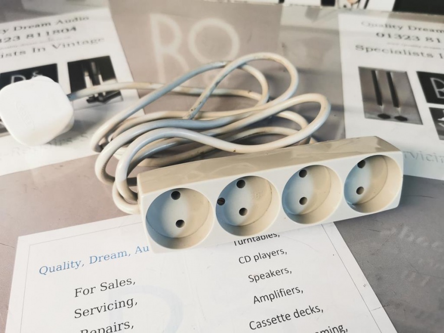 4 WAY EUROPEAN SHUKO 2 PIN ADAPTER - Quality Dream Audio